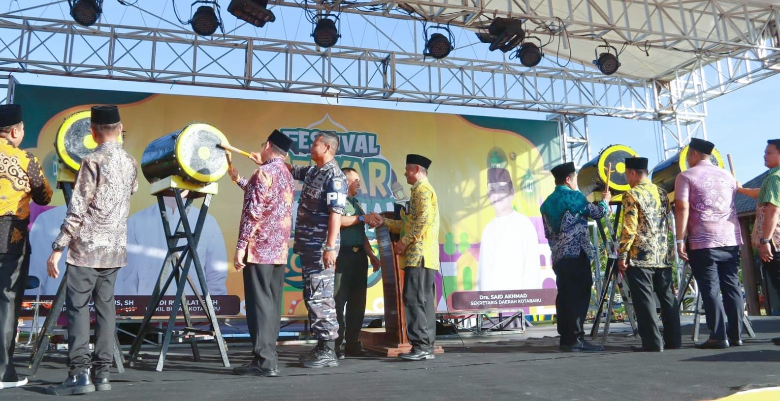 Tingkatkan UMKM, Pemkab Kotabaru Gelar Festival Gebyar Ramadan, Puluhan ... Tingkatkan UMKM, Pemkab Kotabaru Gelar Festival Gebyar Ramadan, Puluhan ...